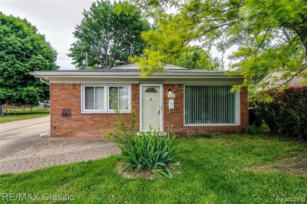 8821 Rackham St, Taylor, MI 48180 - See Est. Value, Schools & More