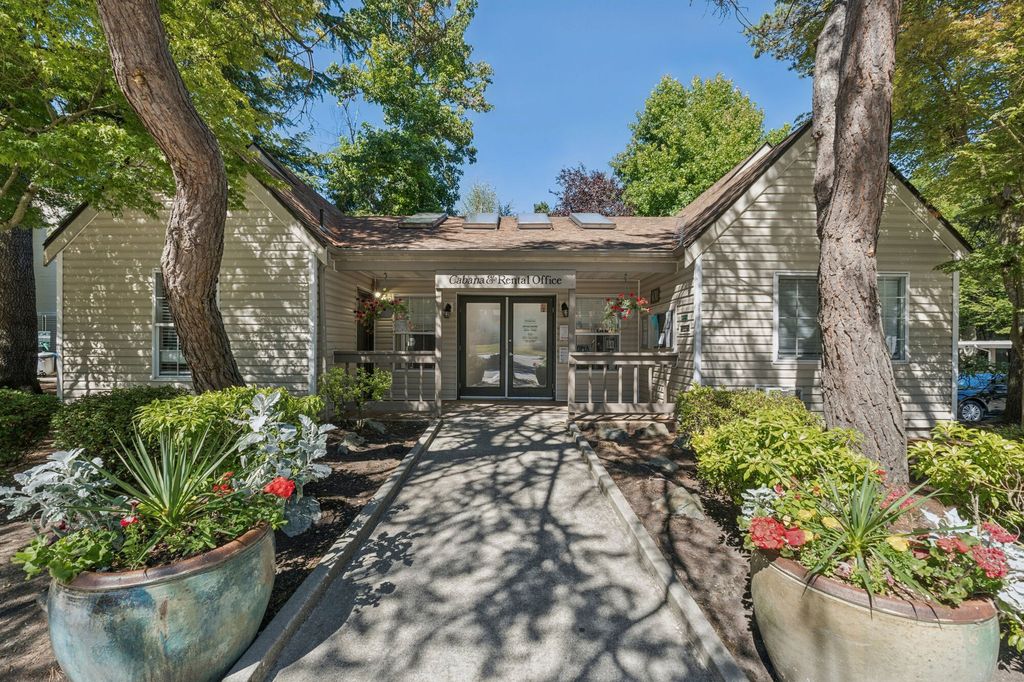 1011 128th St SW #C303, Everett, WA 98204 - See Est. Value, Schools & More