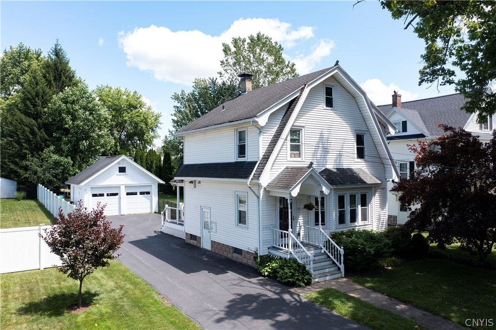 414 S Seward Ave, Auburn, NY 13021 - See Est. Value, Schools & More
