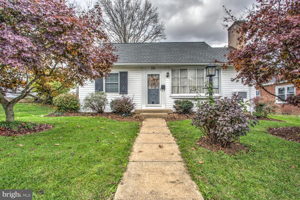 201 W Frederick St Millersville Pa 17551 See Est Value Schools And More