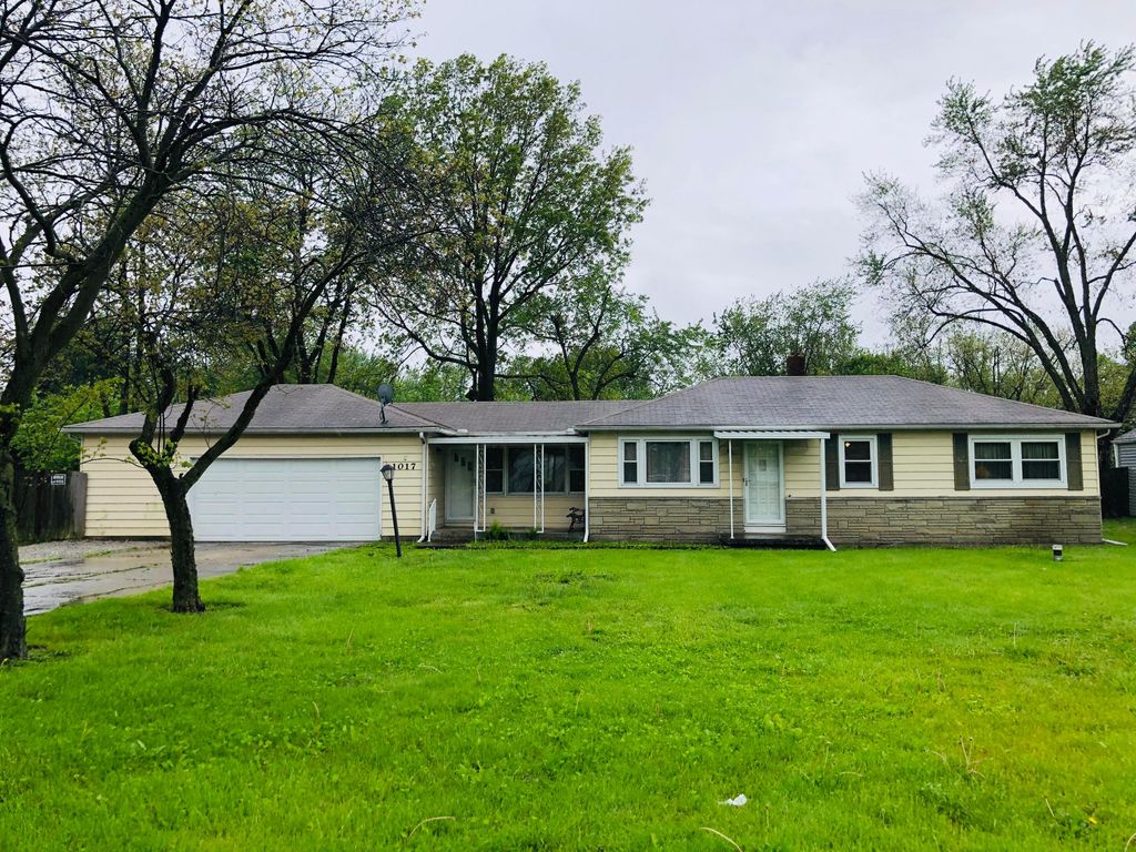 1017 Williams Rd, Columbus, OH 43207 - See Est. Value, Schools & More