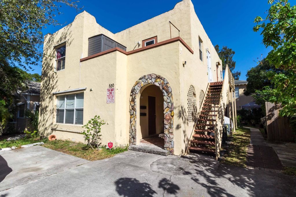 520 N E Street, Lake Worth, FL 33460 - See Est. Value, Schools & More