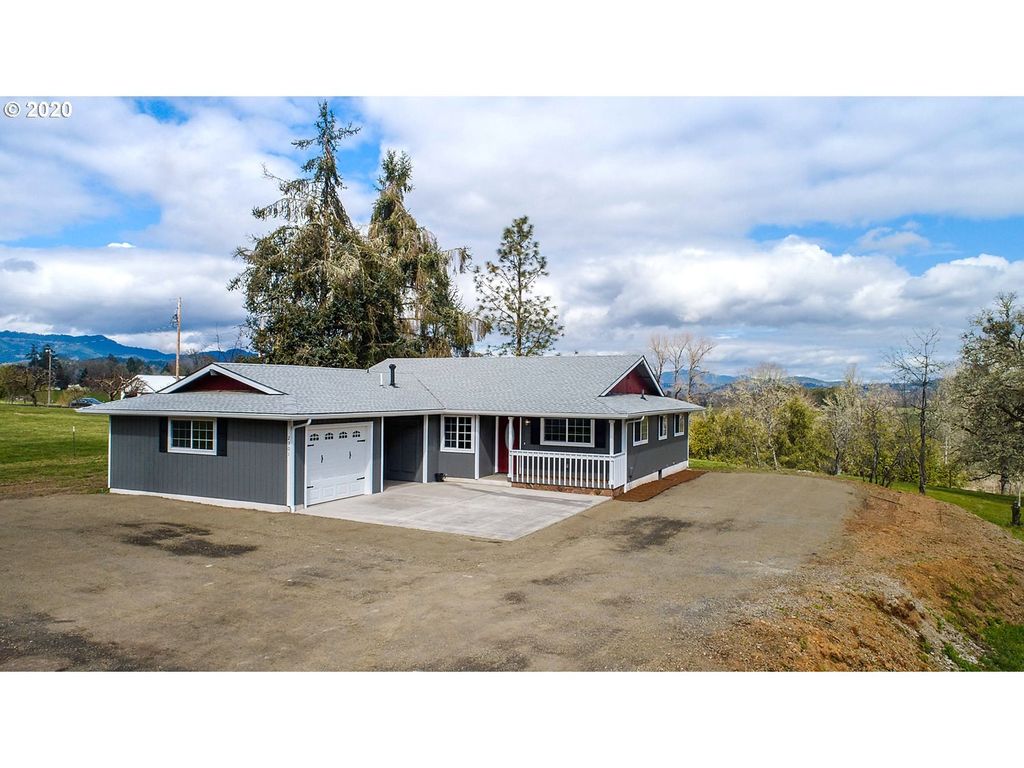 2301 Melrose Rd, Roseburg, OR 97471 - See Est. Value, Schools & More