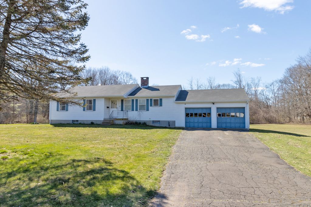 18 Colchester Avenue, East Hampton, CT 06424 - See Est. Value, Schools ...