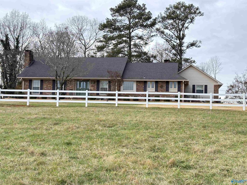 30882 State Highway 72, Hollywood, AL 35752 | MLS# 21905625 | Trulia