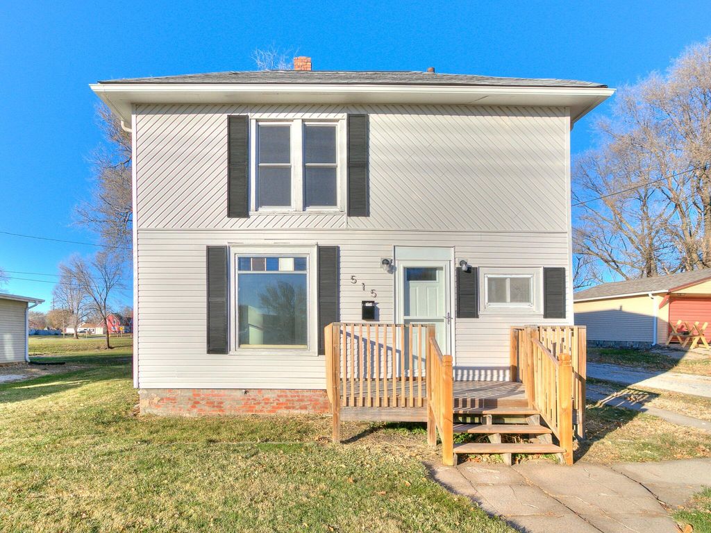 515 8th St, Boone, IA 50036 - See Est. Value, Schools & More