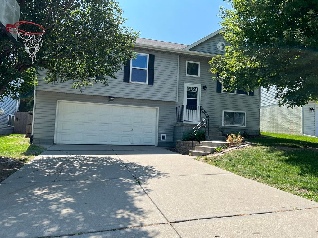 19417 V St, Omaha, NE 68135 | Trulia