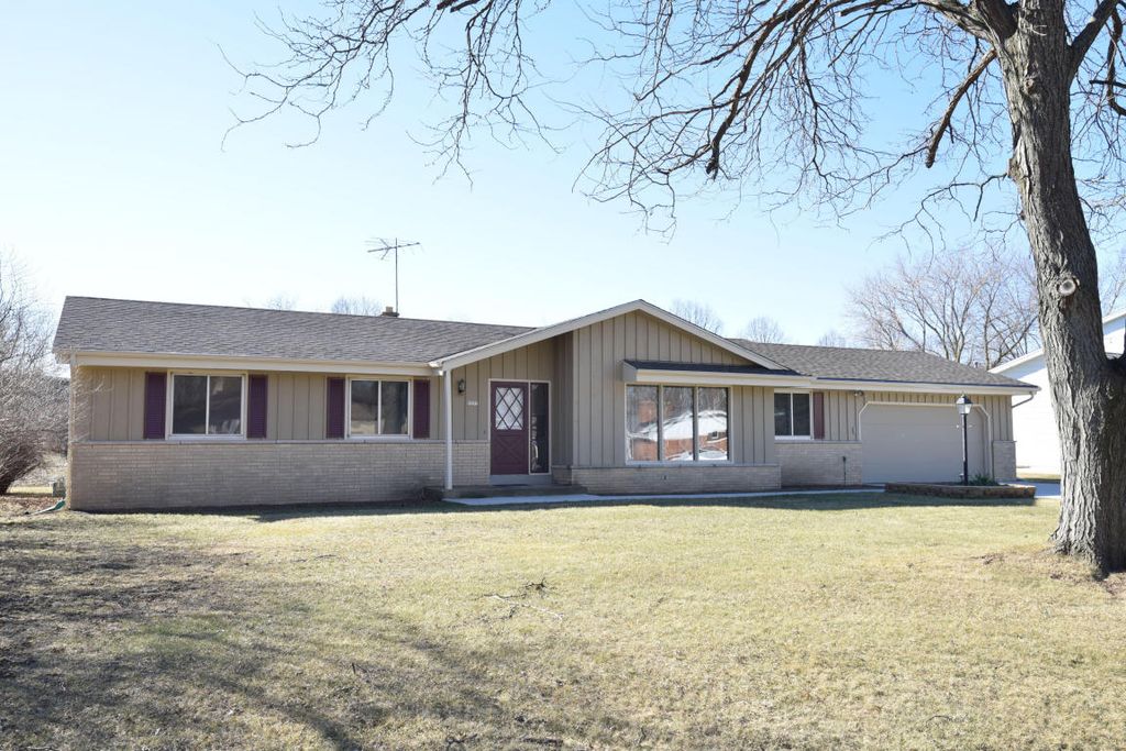 5353 W Joleno Ln, Brown Deer, WI 53223 - See Est. Value, Schools & More