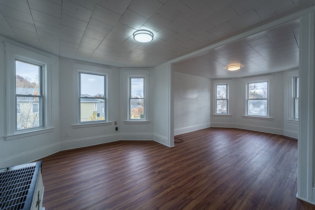 118 Hamilton St #3, Worcester, MA 01604 - See Est. Value, Schools & More