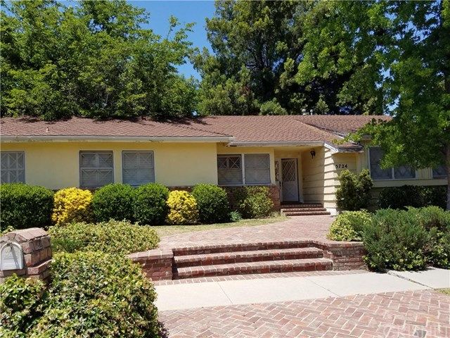 5724 Larryan Dr, Woodland Hills, CA 91367 - See Est. Value, Schools & More