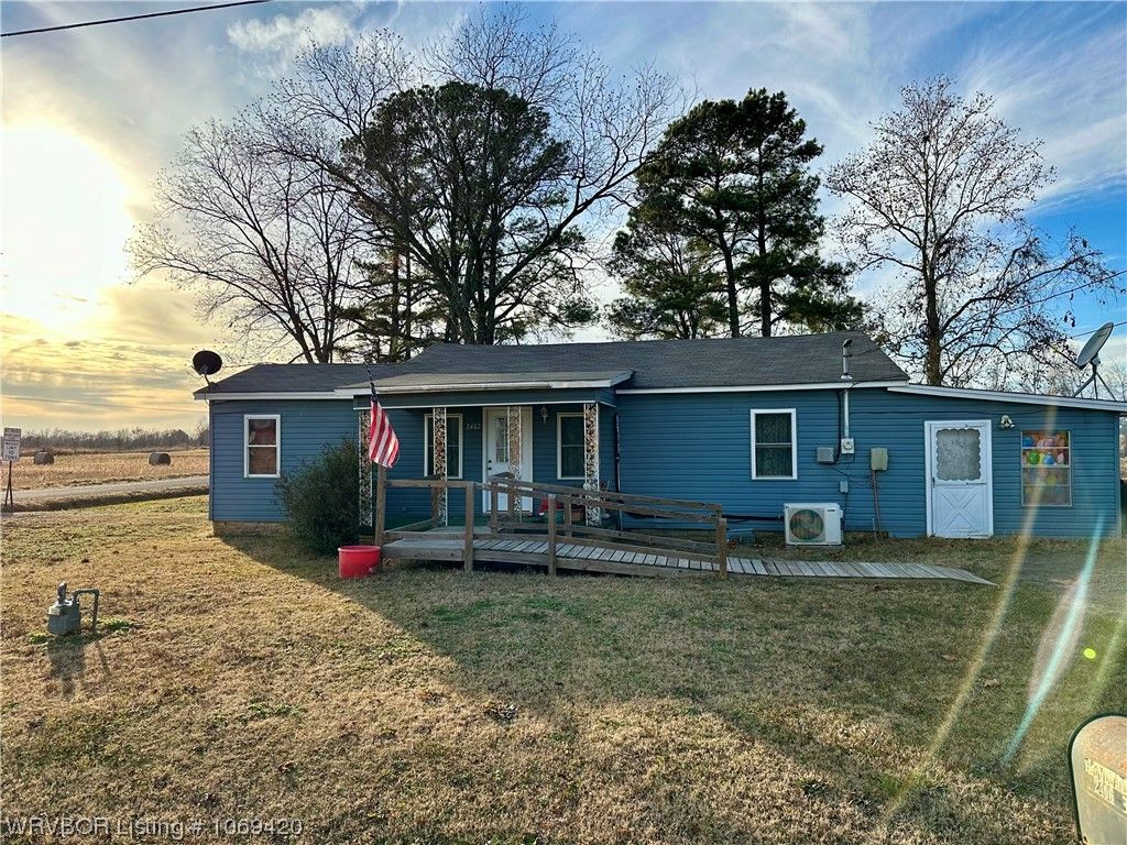 2407 N Highway 253, Lavaca, AR 72941 - See Est. Value, Schools & More