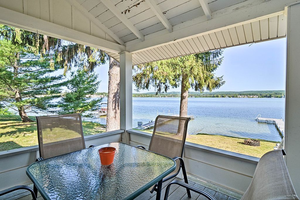 5531 Graham Rd, Petoskey, MI 49770 - See Est. Value, Schools & More