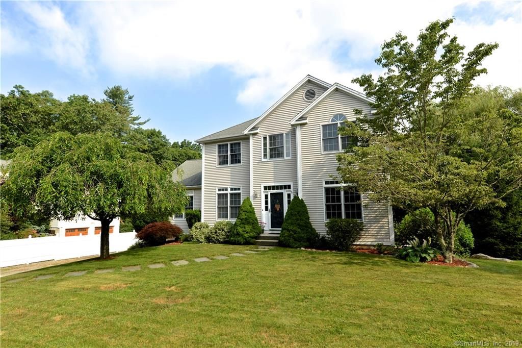 160 Jockey Hollow Rd, Monroe, CT 06468 - See Est. Value, Schools & More