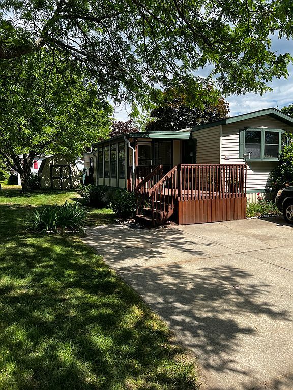 1700 Robbins Rd #462, Grand Haven, MI 49417 - See Est. Value, Schools ...