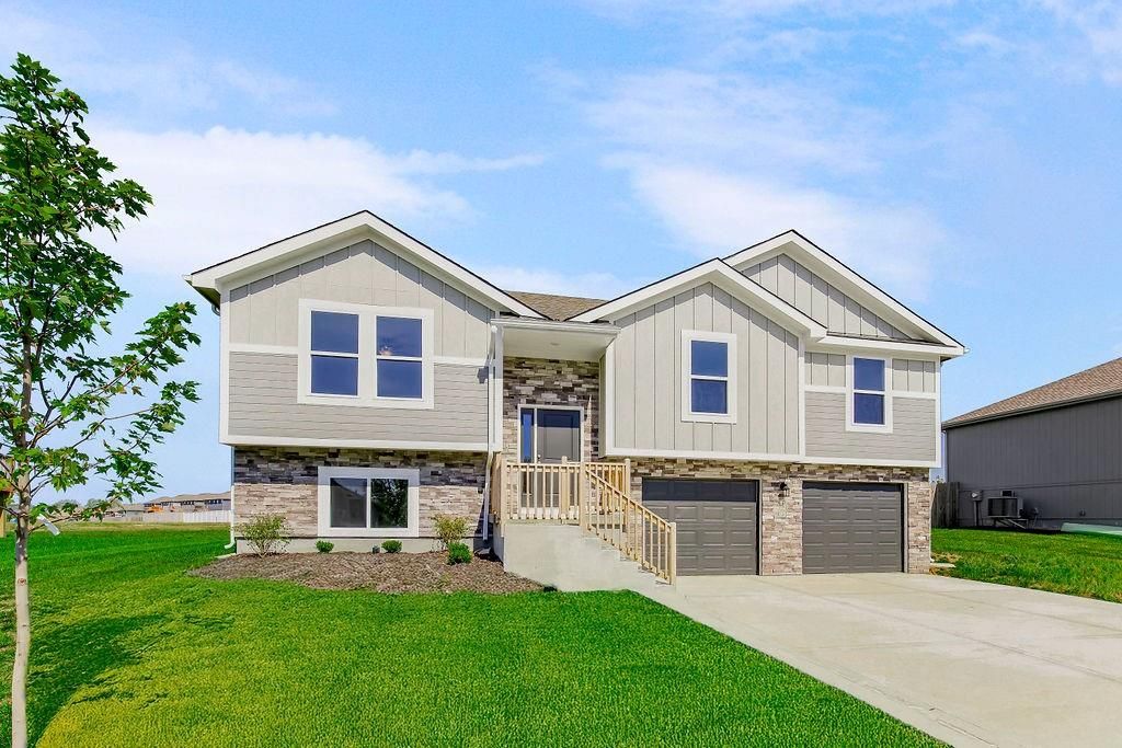 709 Winter Dr, Belton, MO 64012 | MLS# 2527181 | Trulia