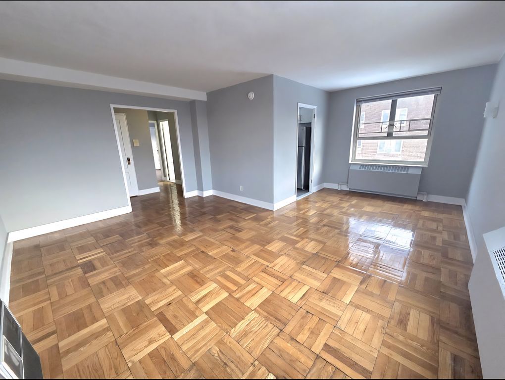 194-02 64th Cir #B, Fresh Meadows, NY 11365 | Trulia