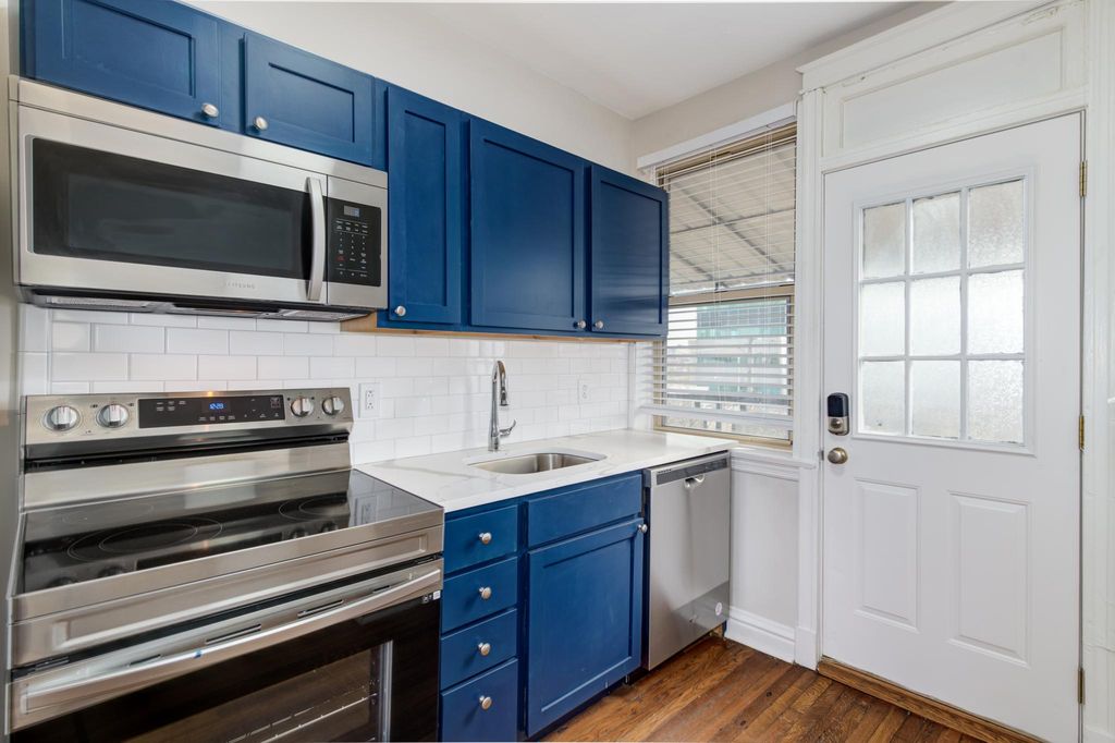 1014 Oakview Pl #49d7ba493, Saint Louis, MO 63110 - See Est. Value ...