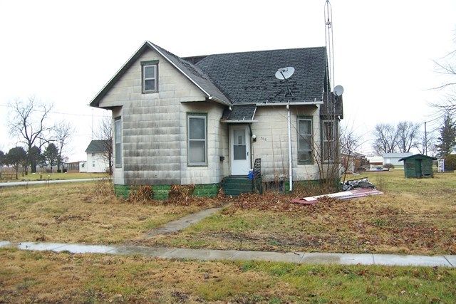 206 W Walter St, Strawn, IL 61775 - See Est. Value, Schools & More