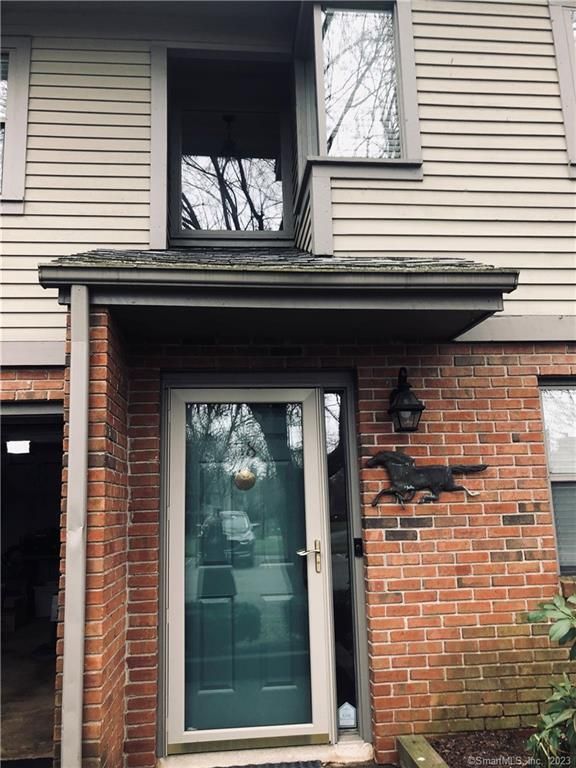 118 Metacomet Drive, Meriden, CT 06450 - See Est. Value, Schools & More