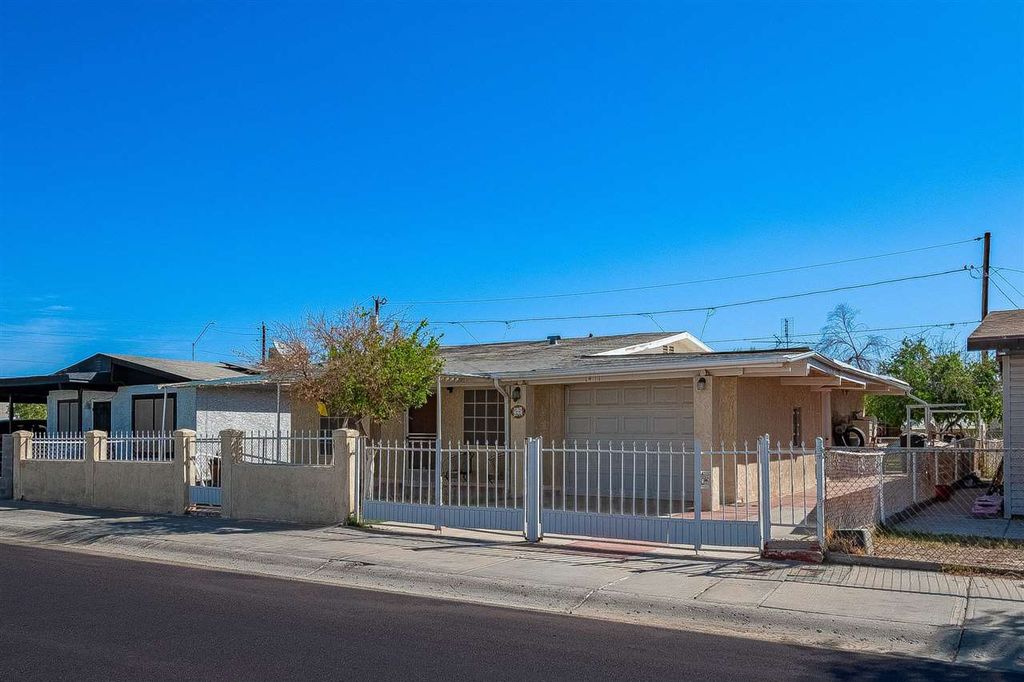 1471 N Cadena Ave, San Luis, AZ 85349 - See Est. Value, Schools & More