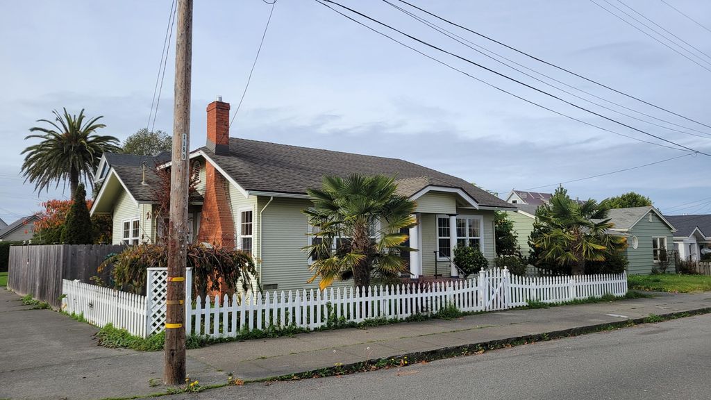 940 I St, Eureka, CA 95501 - See Est. Value, Schools & More
