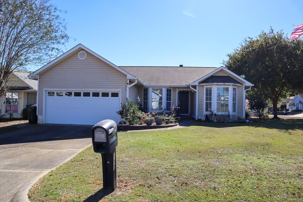 100 Concord Cir, Dothan, AL 36301 - See Est. Value, Schools & More