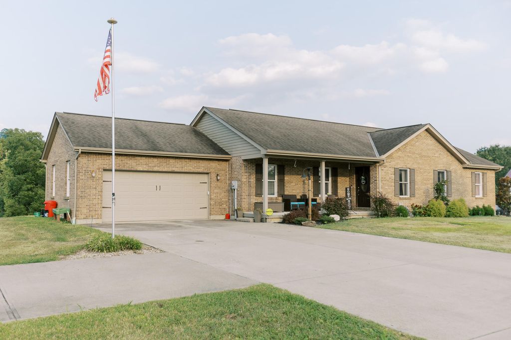 15 Brandy Way, Falmouth, KY 41040 - See Est. Value, Schools & More