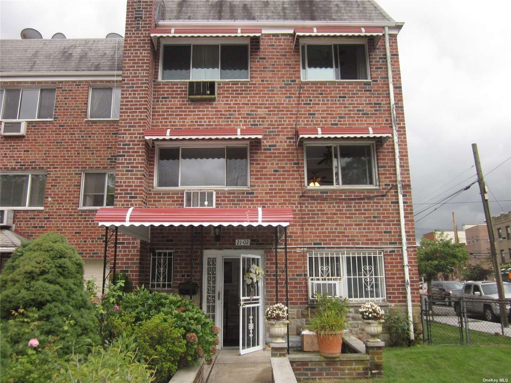 21-02 Hoyt Avenue, Long Island City, NY 11102 | Trulia