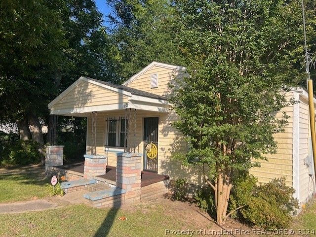 216 Jasper St, Fayetteville, NC 28301 - See Est. Value, Schools & More