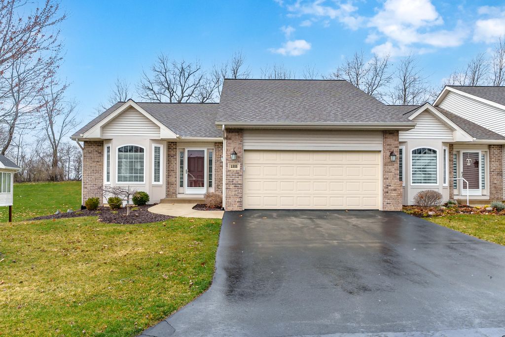 122 Round Hill Rd #17, Kalamazoo, MI 49009 - See Est. Value, Schools & More