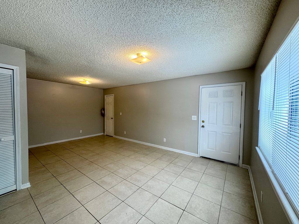 1845 Lindberg Dr #31ce02160, Jacksonville, FL 32210 - See Est. Value ...