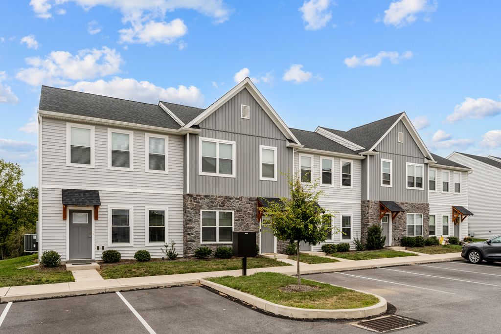 110 Summit Dr #18-0401, Lancaster, PA 17601 - See Est. Value, Schools & More