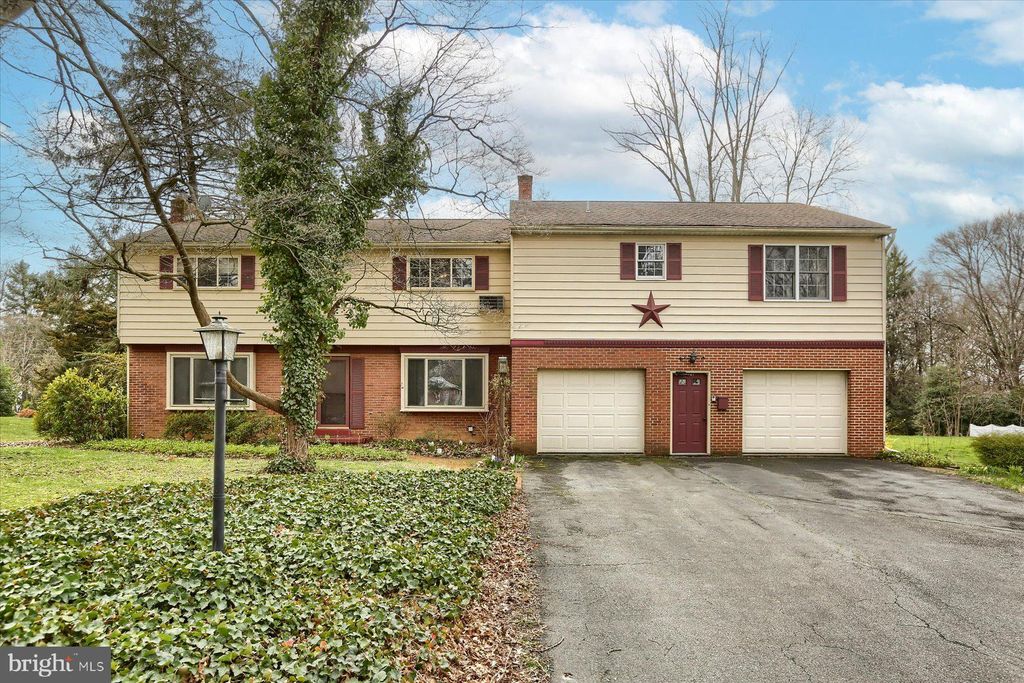 1558 Linden Ave, Lancaster, PA 17601 - See Est. Value, Schools & More