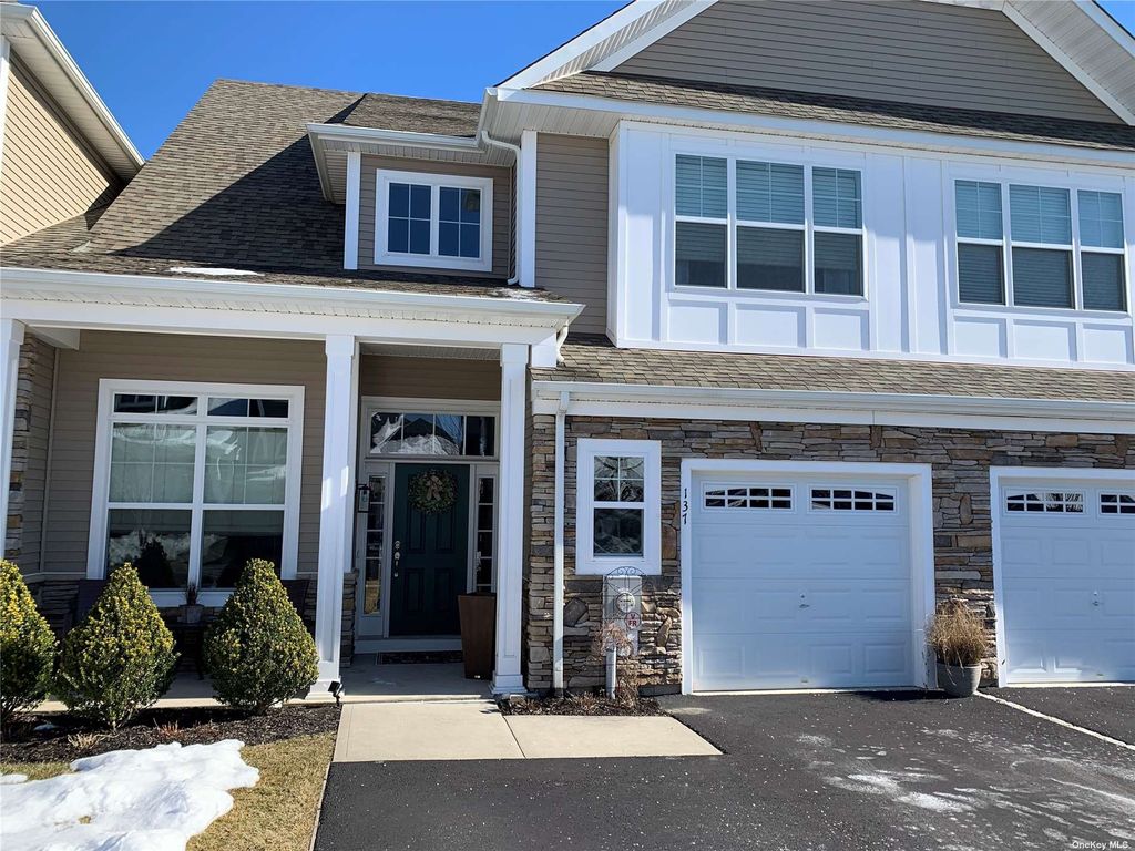 137 Grace Hall Lane UNIT 137, Yaphank, NY 11980 | Trulia