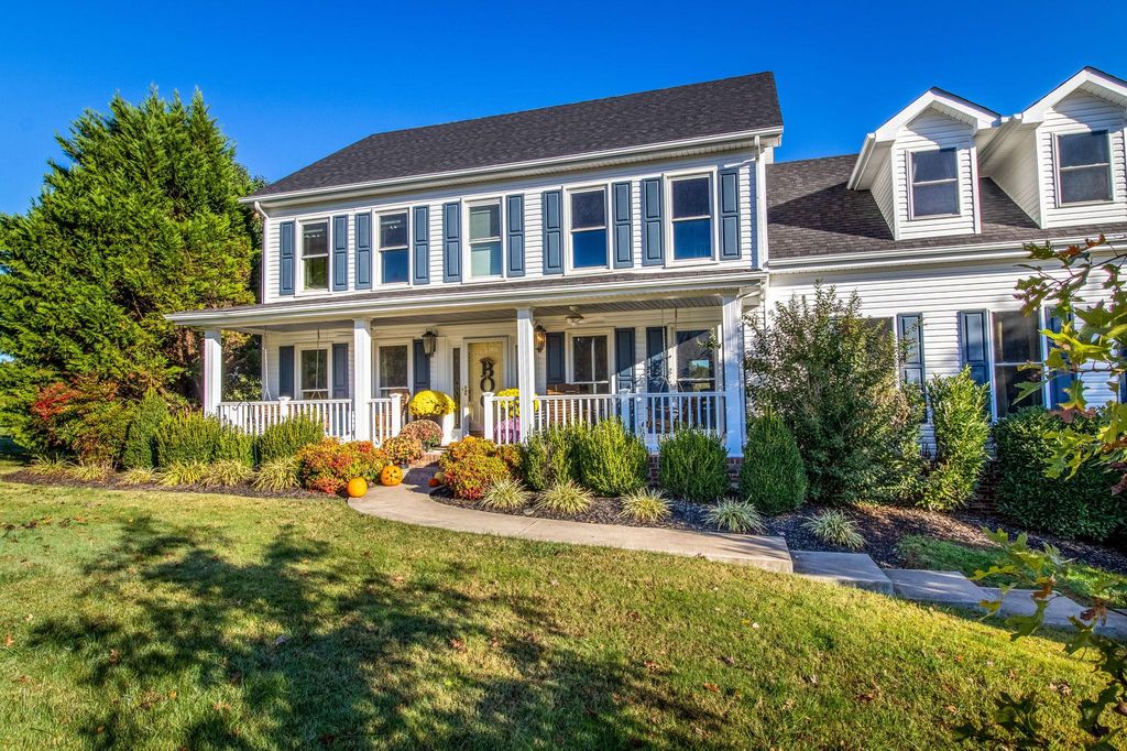 869 Countrywood Dr, Adams, TN 37010 - See Est. Value, Schools & More