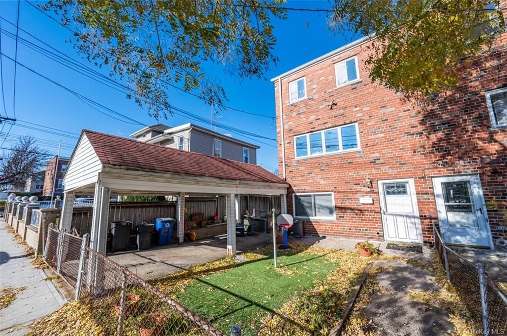 3003 Randall Avenue, Bronx, NY 10465 - See Est. Value, Schools & More