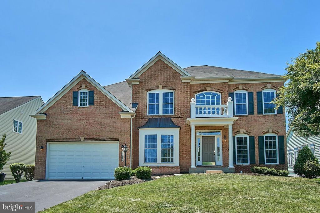 13083 Invergordon St, Bristow, VA 20136 - See Est. Value, Schools & More