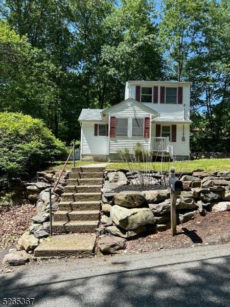 57 Eatontown Rd, Hewitt, NJ 07421 | MLS# 3882472 | Trulia