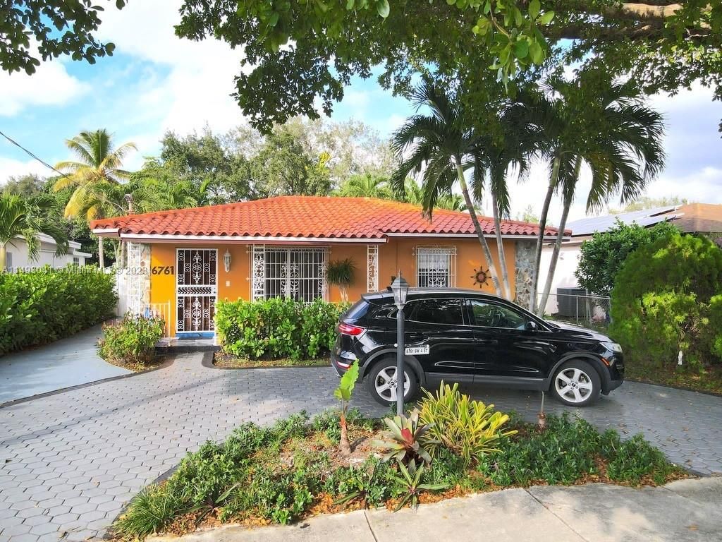 6761 SW 4th St, Miami, FL 33144 - See Est. Value, Schools & More