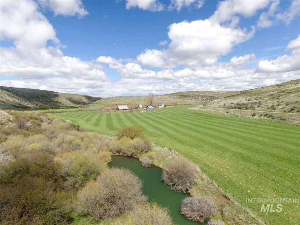 1649 N Crane Rd, Midvale, ID 83645 | Trulia