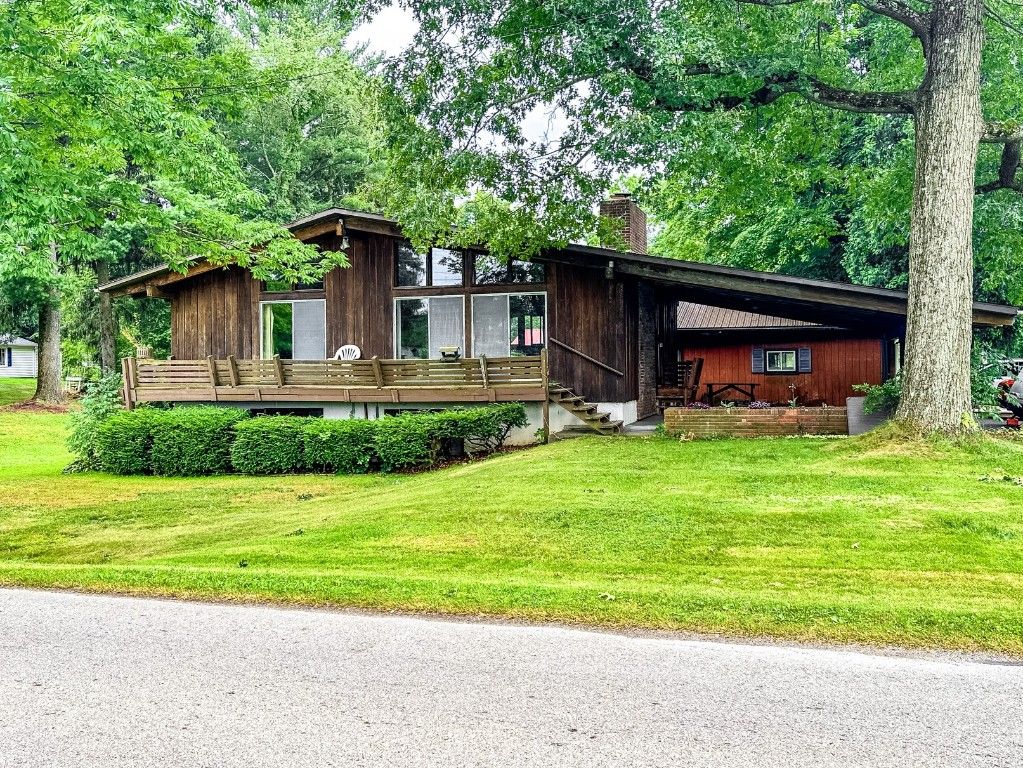 11889 Oakland Beach Rd, Conneaut Lake, PA 16316 - See Est. Value ...