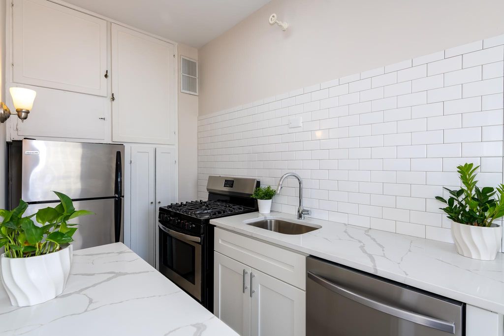 4961 Laclede Ave #f645b986d, Saint Louis, MO 63108 - See Est. Value ...