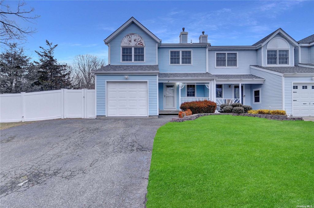 64 Elm Street UNIT 64, Central Islip, NY 11722 | Trulia