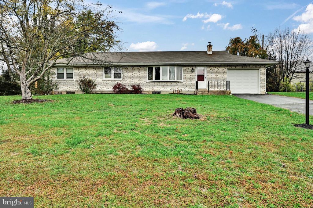 24 Earl Stoyer Dr, Schuylkill Haven, PA 17972 - See Est. Value, Schools ...