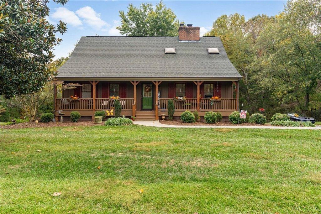 113 Melanie Dr, Goode, VA 24556 - See Est. Value, Schools & More