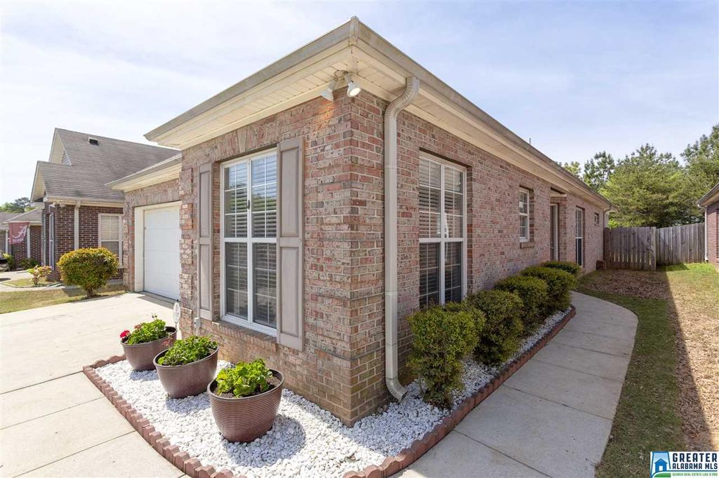 4833 Longmeadow Dr, Mccalla, AL 35111 - See Est. Value, Schools & More