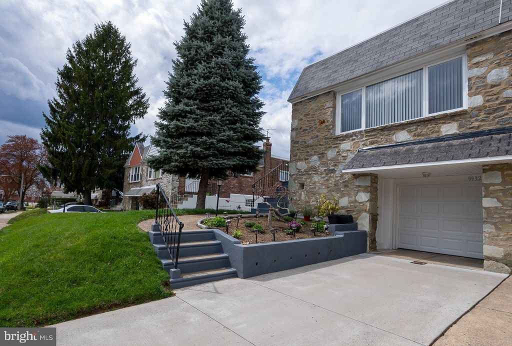 9932 Sandy Rd, Philadelphia, PA 19115 - See Est. Value, Schools & More