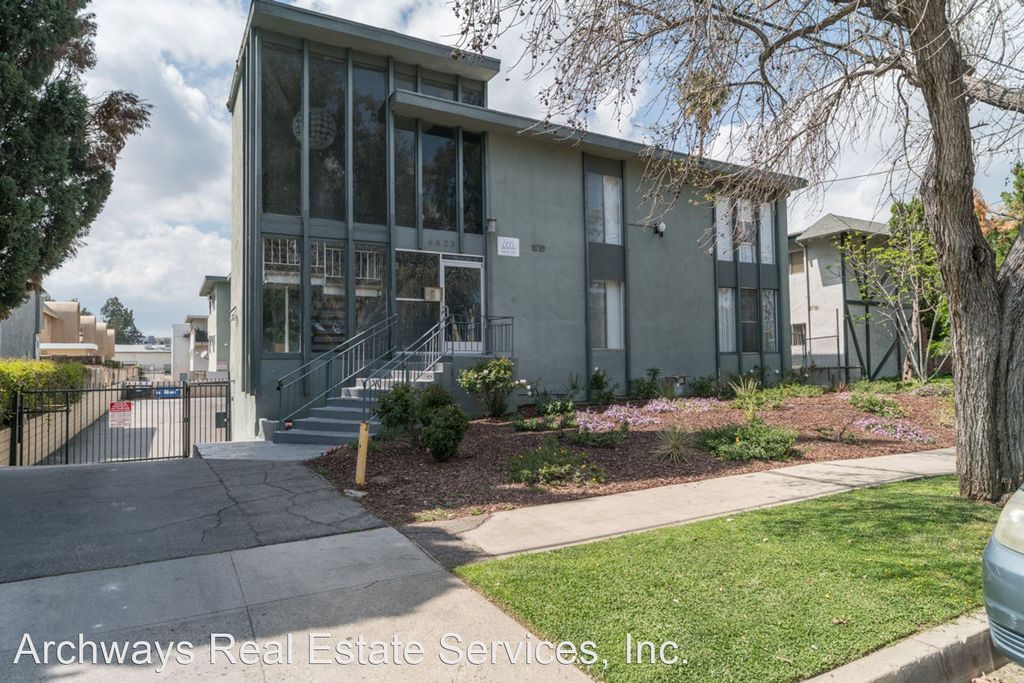 6823 Variel Ave #8, Canoga Park, CA 91303 - See Est. Value, Schools & More