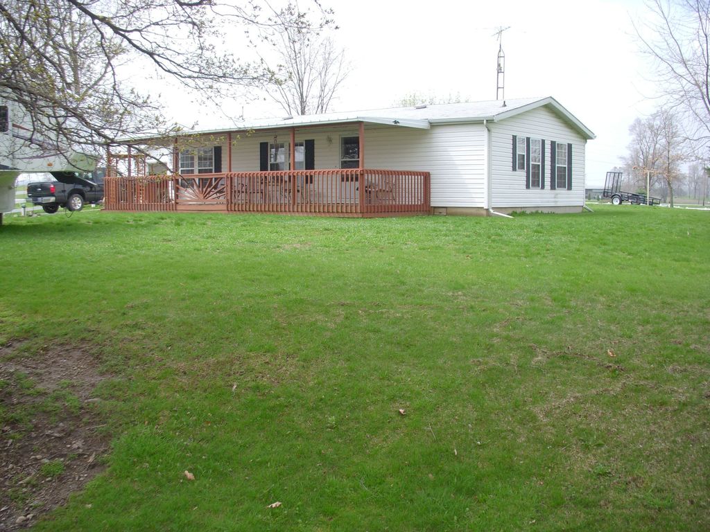 6065 N Van Guilder Rd, Fremont, IN 46737 - See Est. Value, Schools & More