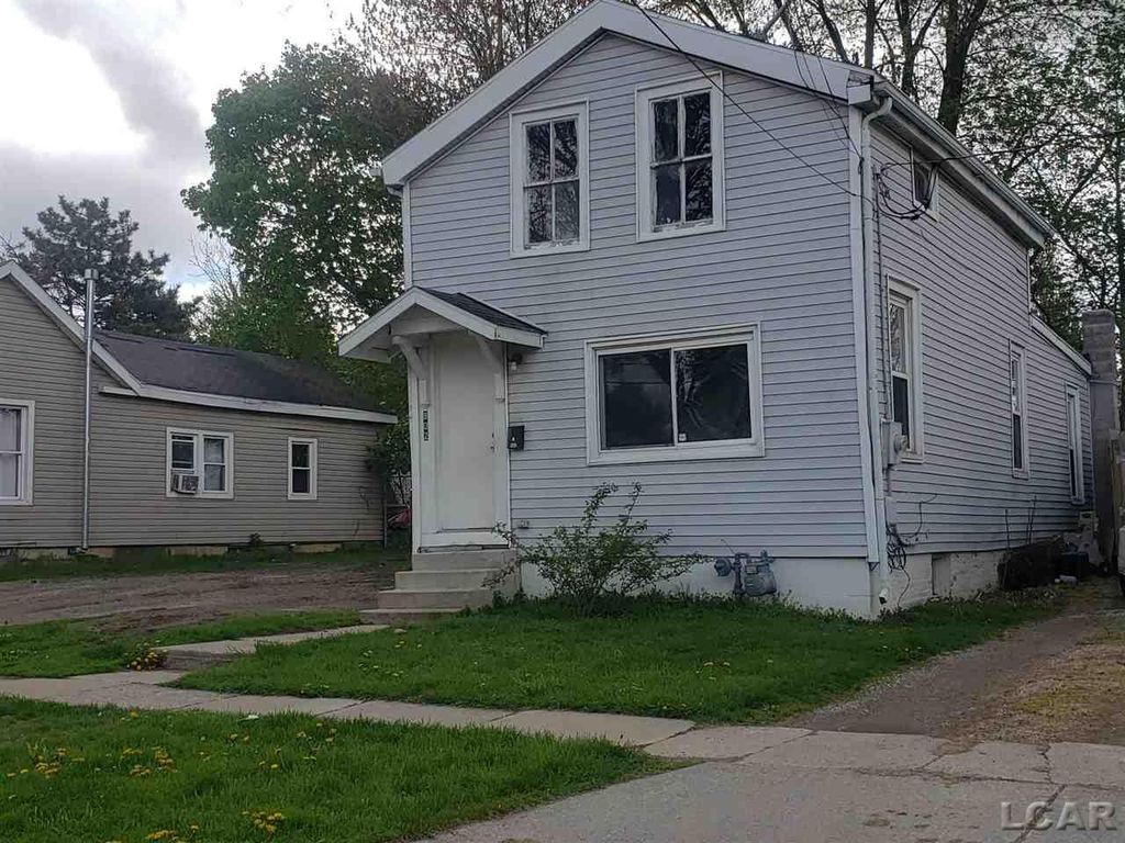 802 Frank St, Adrian, MI 49221 | Trulia